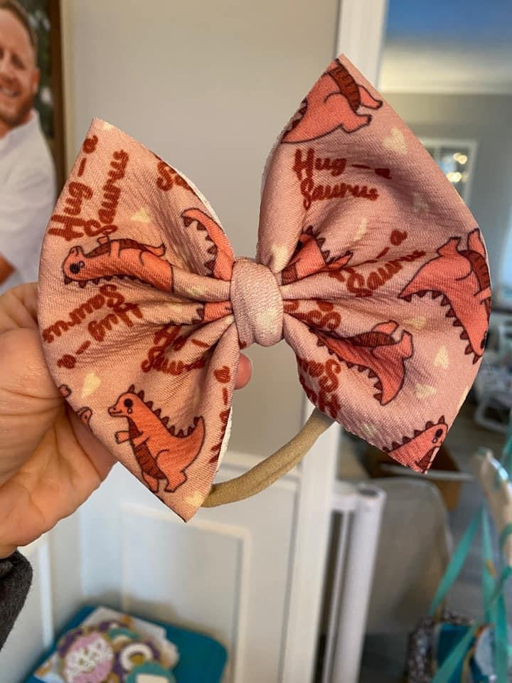 Hug-A-Saurus Bow – Josie's Bows